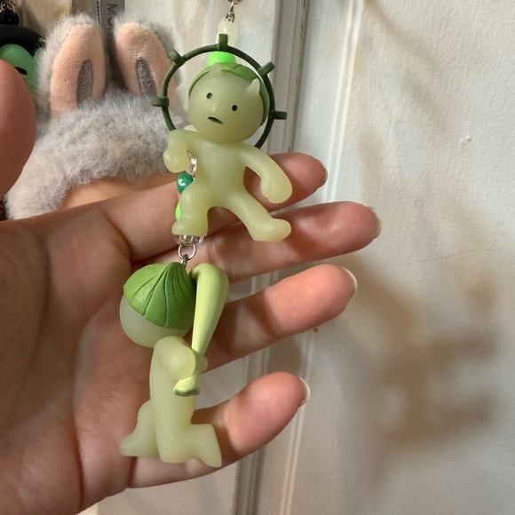SMISK | Accessories | Custom Smiski Keychain Fuzin Raijin Glowinthedark ...
